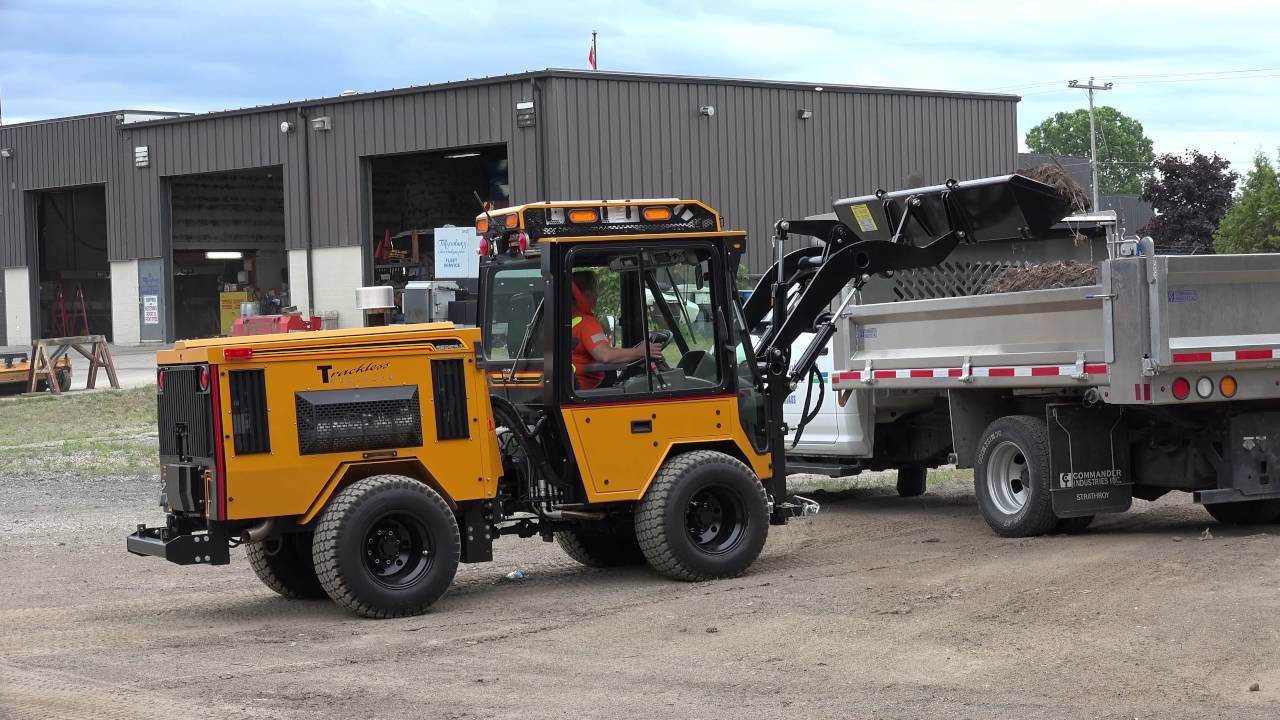 Trackless MT7 Front End Loader - YouTube