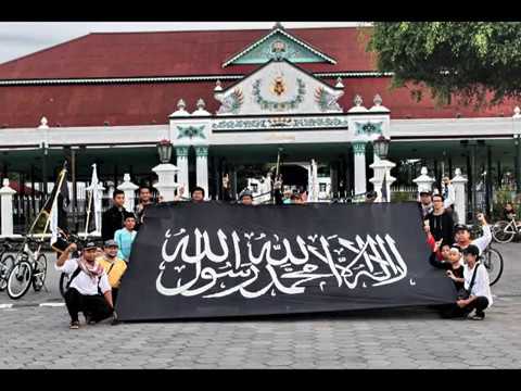 KIBARAN PANJI RASULULLAH SAW DI YOGYAKARTA - YouTube