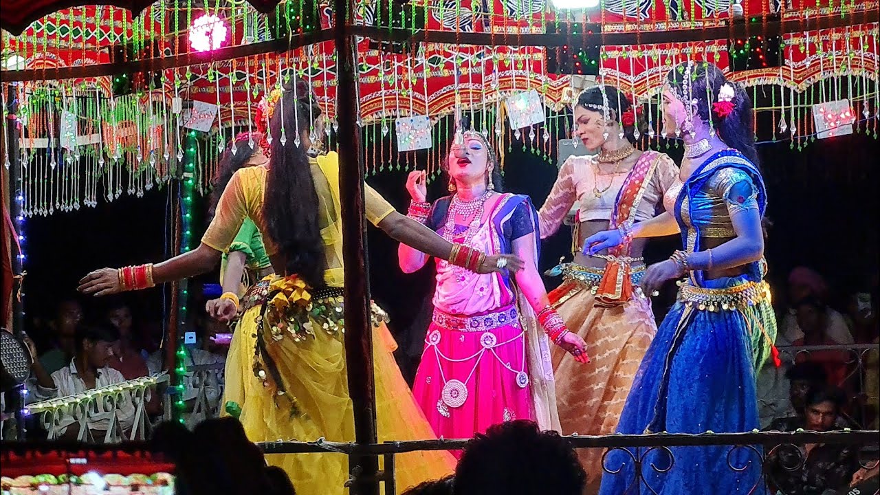 ledish herohine ️ Best 👌 Entry ️ love you voice best action 🎬 acotor ...