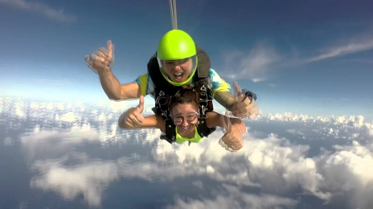 Pacific Skydiving HAWAII!!!! 11-13-2015 - YouTube