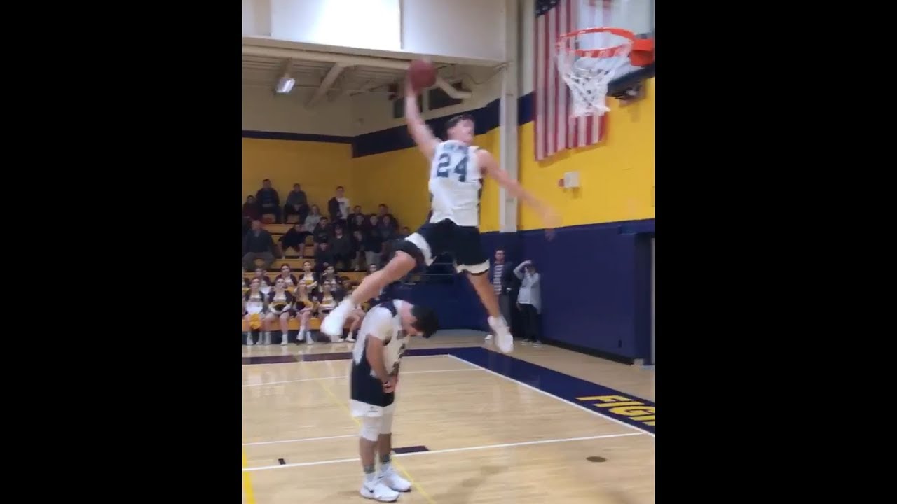 Robby Carmody - Trick Dunks & Training - Notre Dame - YouTube