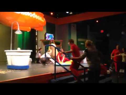 Faraquad Star Squad competing in the Double Dare obstacle course - YouTube