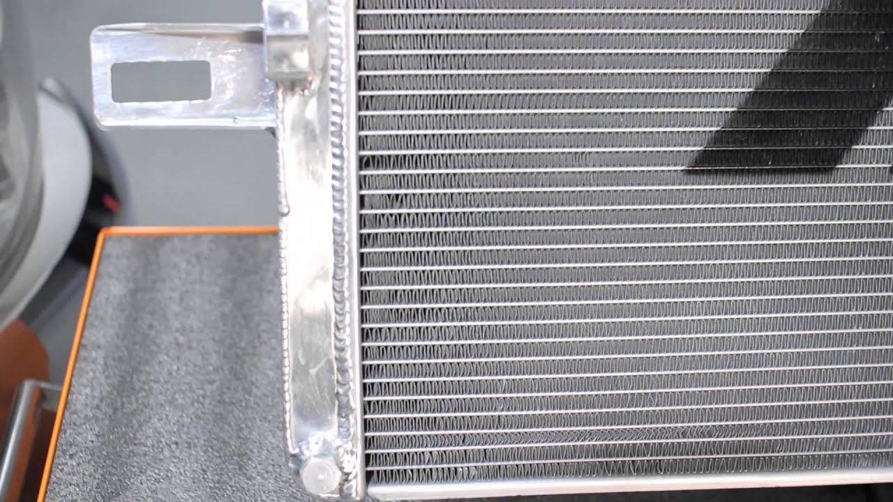 2006-2010 Chevrolet/GMC Duramax 6.6L Performance Radiator Features ...
