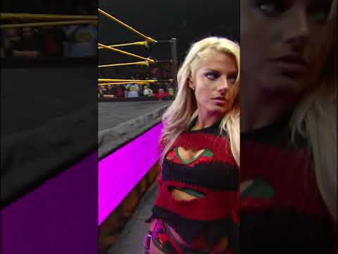 ⏪ Alexa Bliss as Freddy Krueger #Short - YouTube