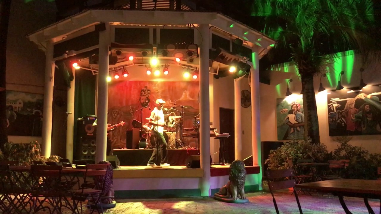 UNIVERSAL STUDIOS - BOB MARLEY - BAR - YouTube