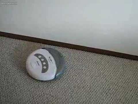 Malfunctioning Roomba: bumper mechanism failure - YouTube