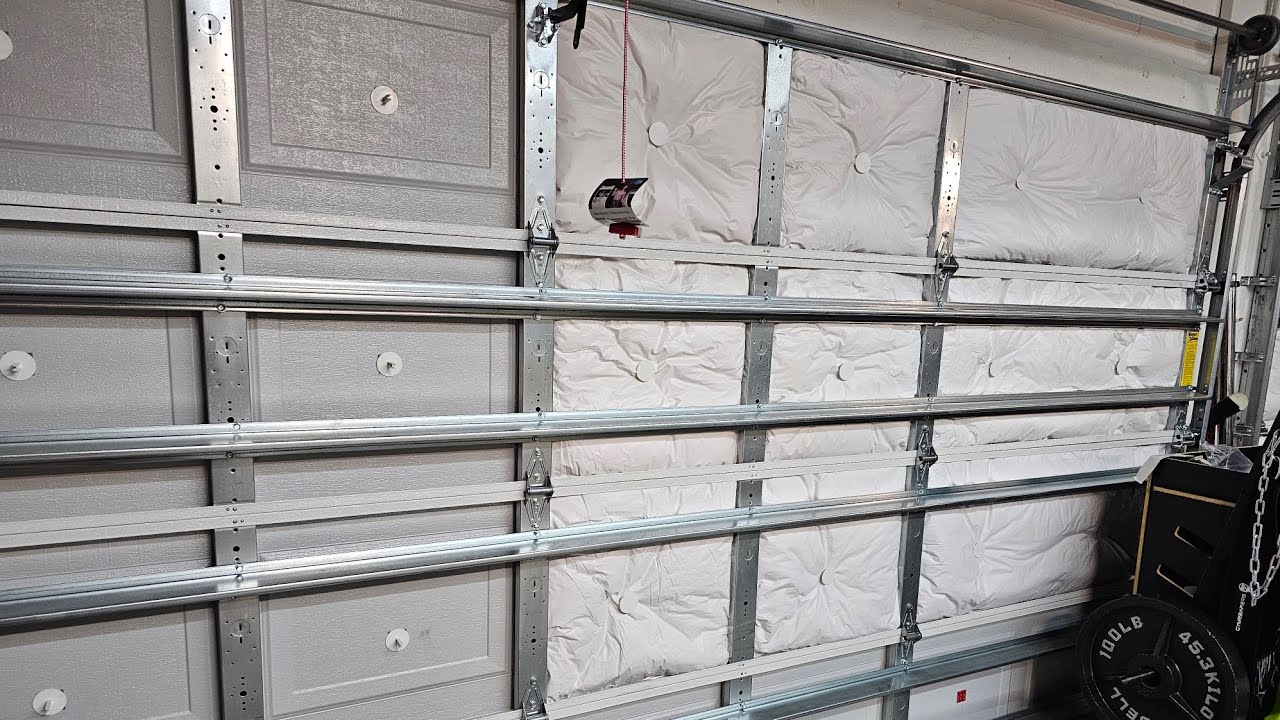Owens Corning R8 Garage insulation review and test - YouTube