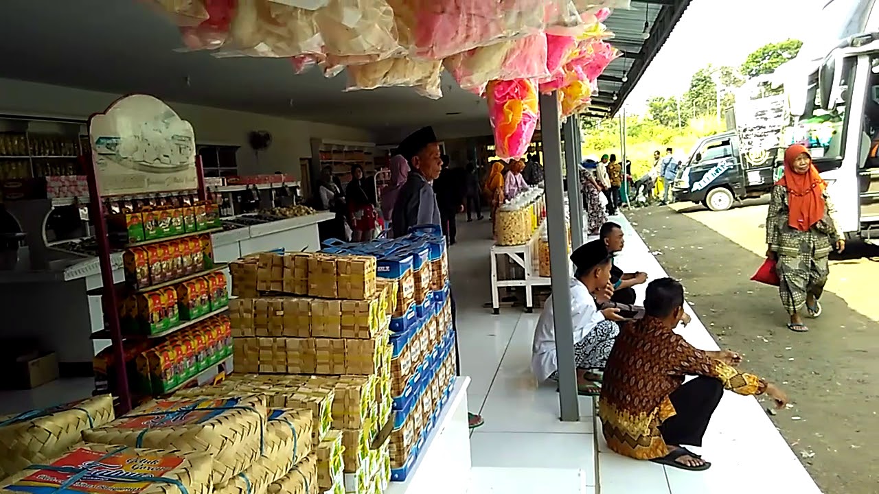 Rest area aji sari manis 3 Subang - YouTube
