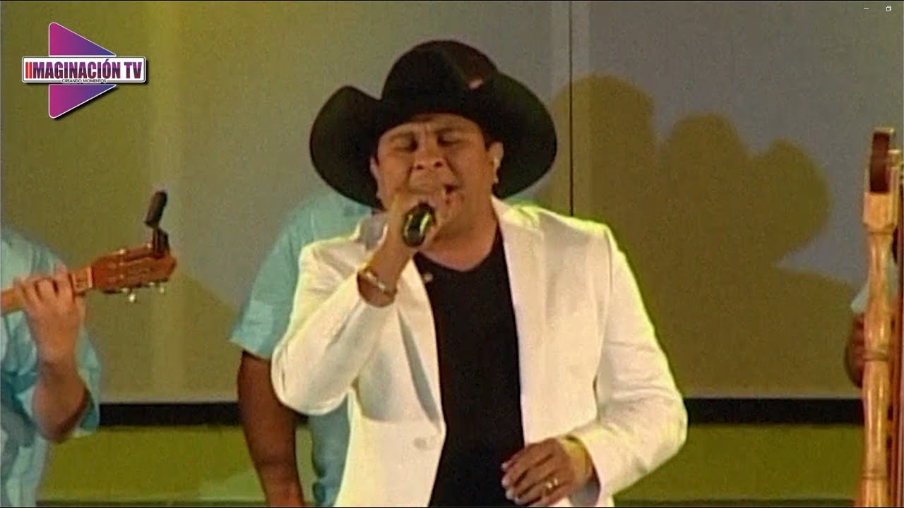 Fernando Tovar "El Alcaraan" - feria de la Candelaria Cantaura - YouTube