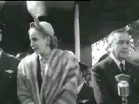 Perón en su famoso caballo pinto - YouTube