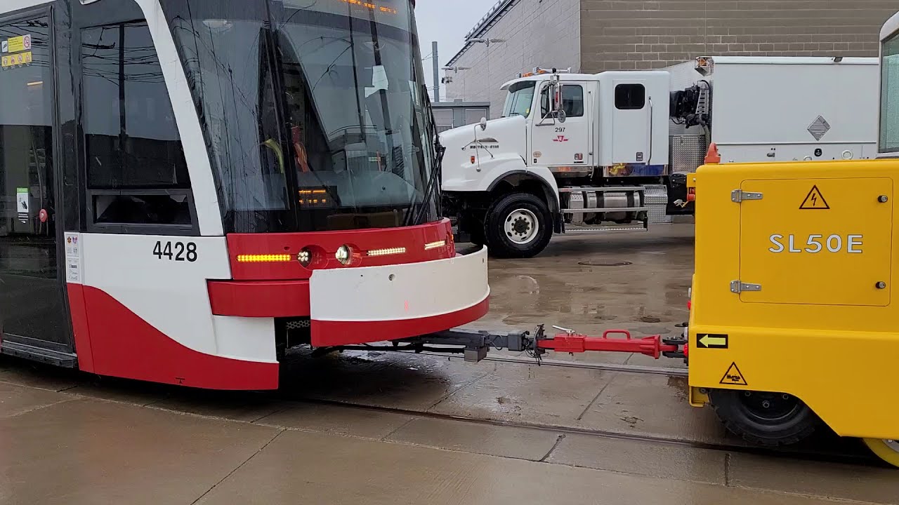 Colmar fully electric railcar mover model SL50E working in Toronto ...