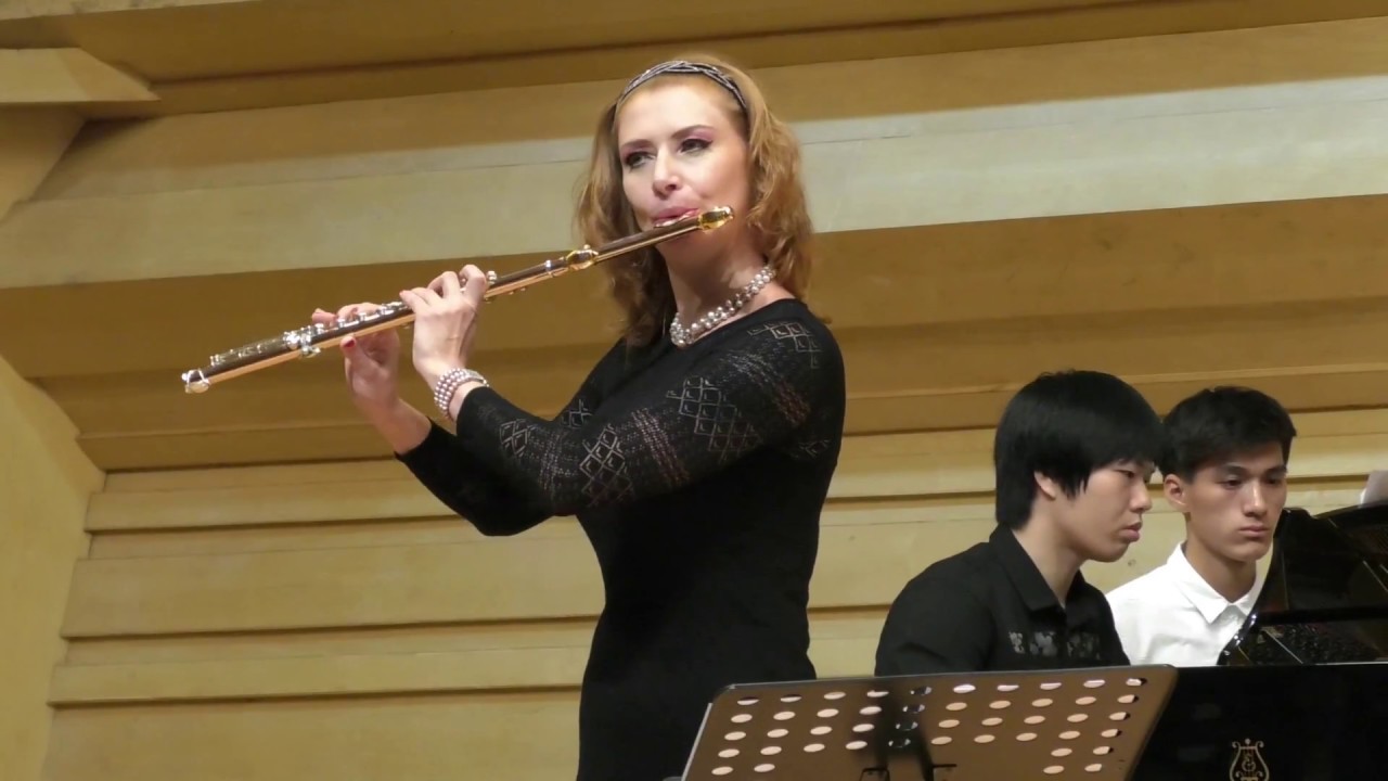 渔舟唱晚 Singing in a Fishing Boat in the Dusk, Elzbieta Wolenska flute ...