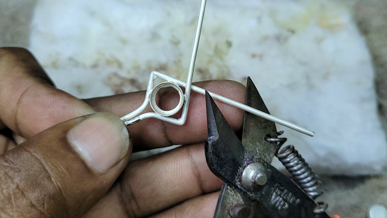 Mukta silver ring design ! How to make a silver twisted ring - YouTube