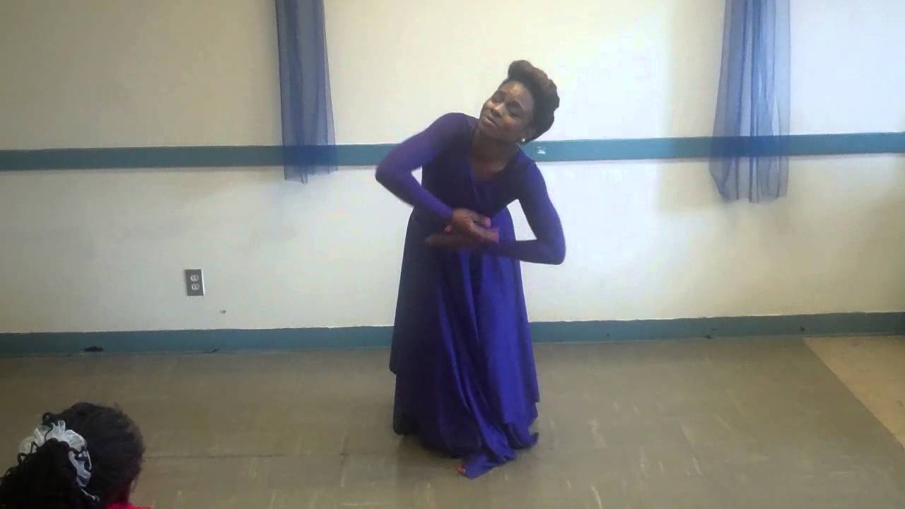 Prophetic Dance at Family Cathedral - YouTube