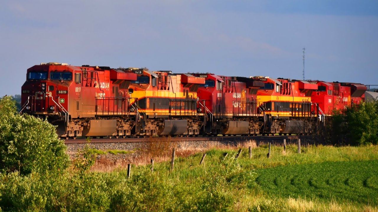 CPKC Trains at Penhold AB June 17th 2023. - YouTube