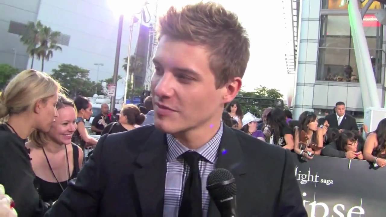 ECLIPSE Premiere: Xavier Samuel (Riley) - YouTube