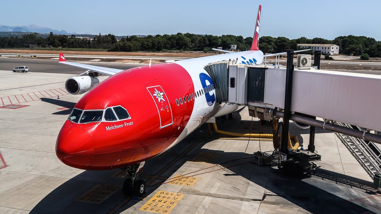 EDELWEISS AIR AIRBUS A340-300 BUSINESS CLASS | Palma de Mallorca ...