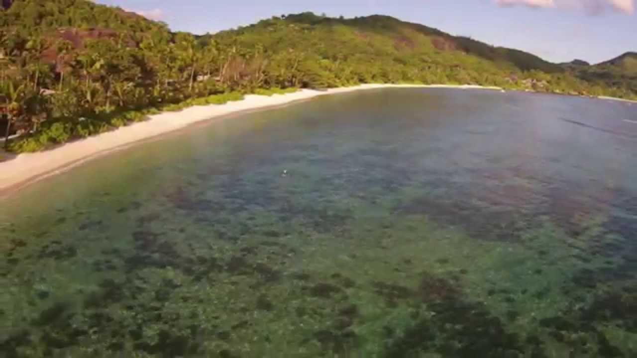 Stand up paddle and wave surfing with iSurf in the Seychelles - YouTube