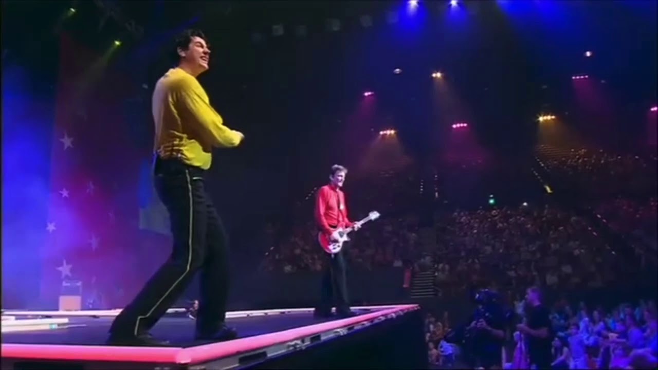 Play Your Guitar With Murray (Live 2007 Karaoke) - YouTube