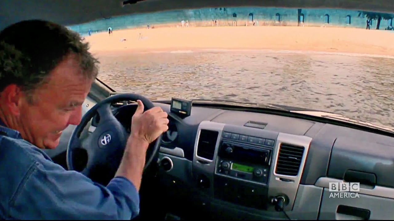 TOP GEAR OMG Moment-Jeremy Clarkson loses control of the Hovercraft ...