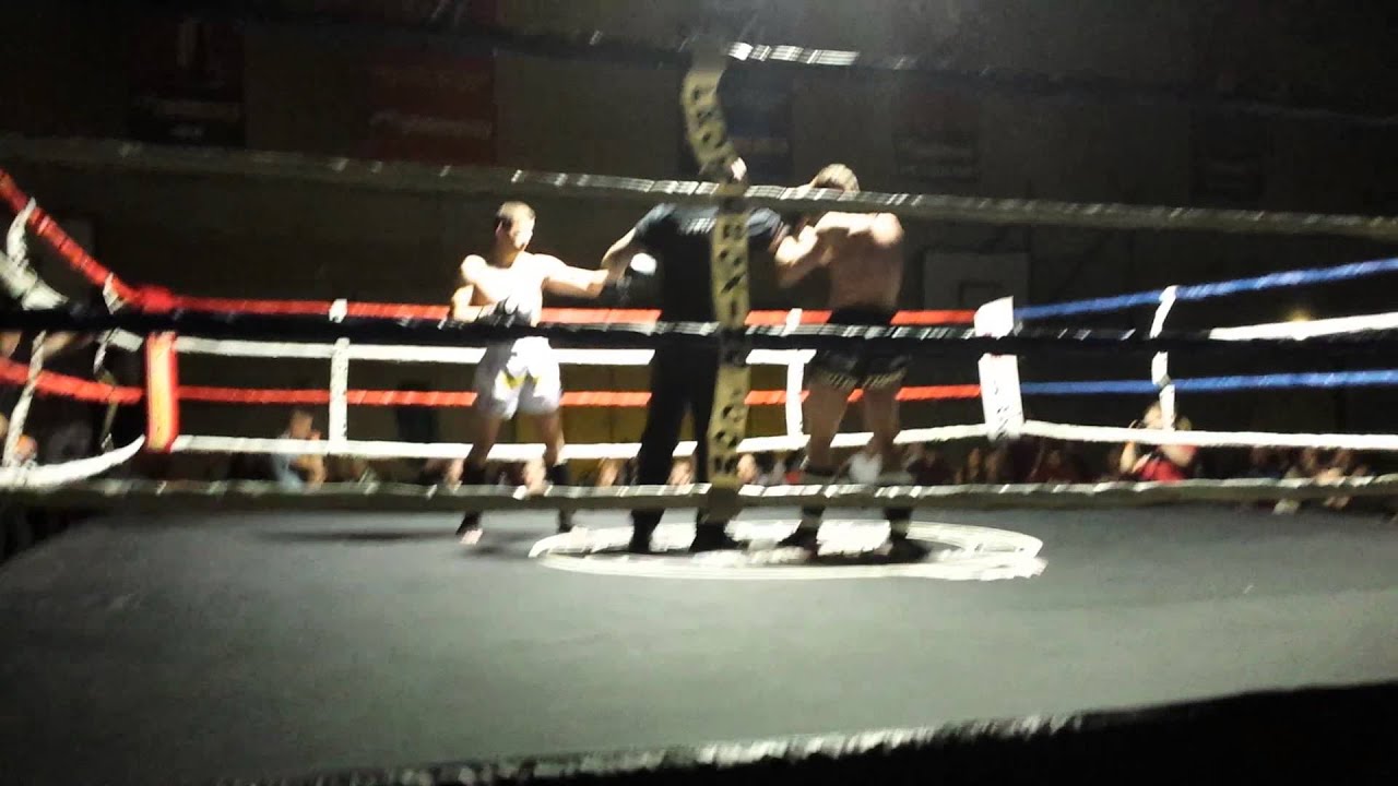 Southern Area 69kg Title Fight. Fighting Tigers Gym. - YouTube