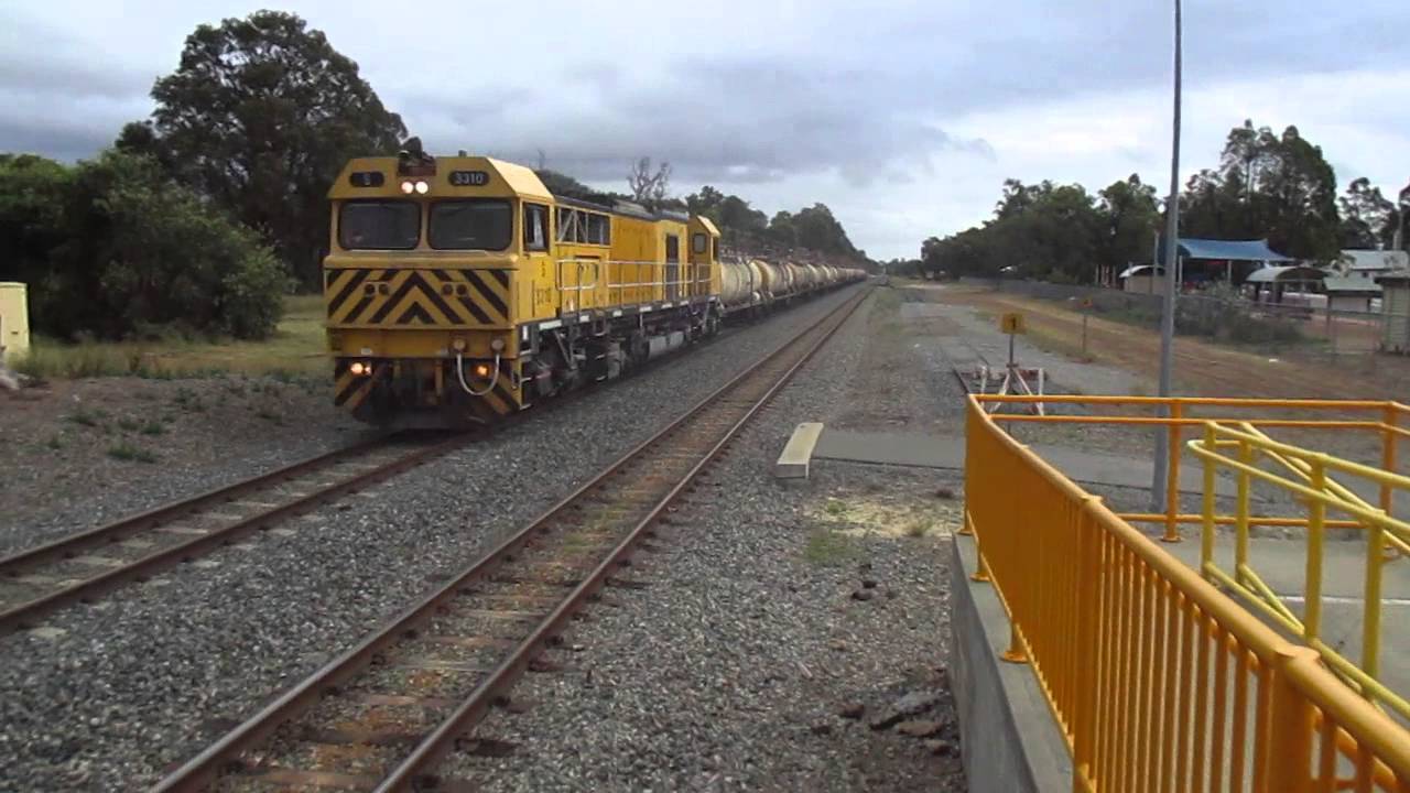 WAGR S Class #3310 (Patched!) Hauling Tankers in Mundijong, WA. - YouTube