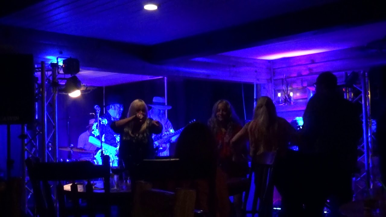 Deja Blues & Bill Clifton's Chicken & Whiskey Band.00007