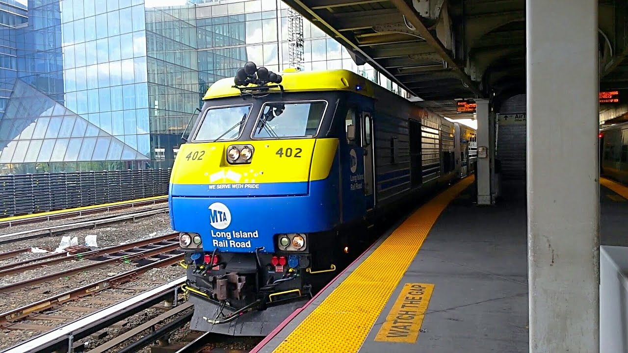 LIRR Montauk Branch train to Patchogue - YouTube