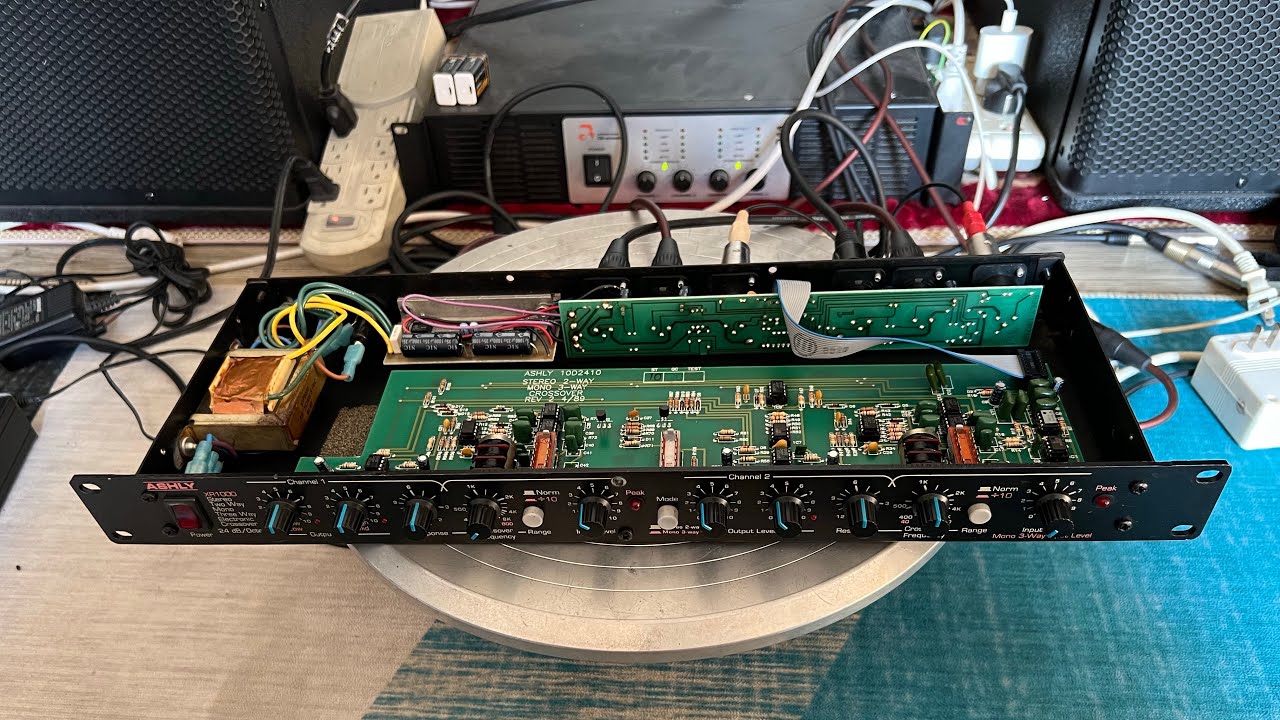 Crossover Ashly xr1000 cốt cơ bãi made in Usa điện 240 - YouTube