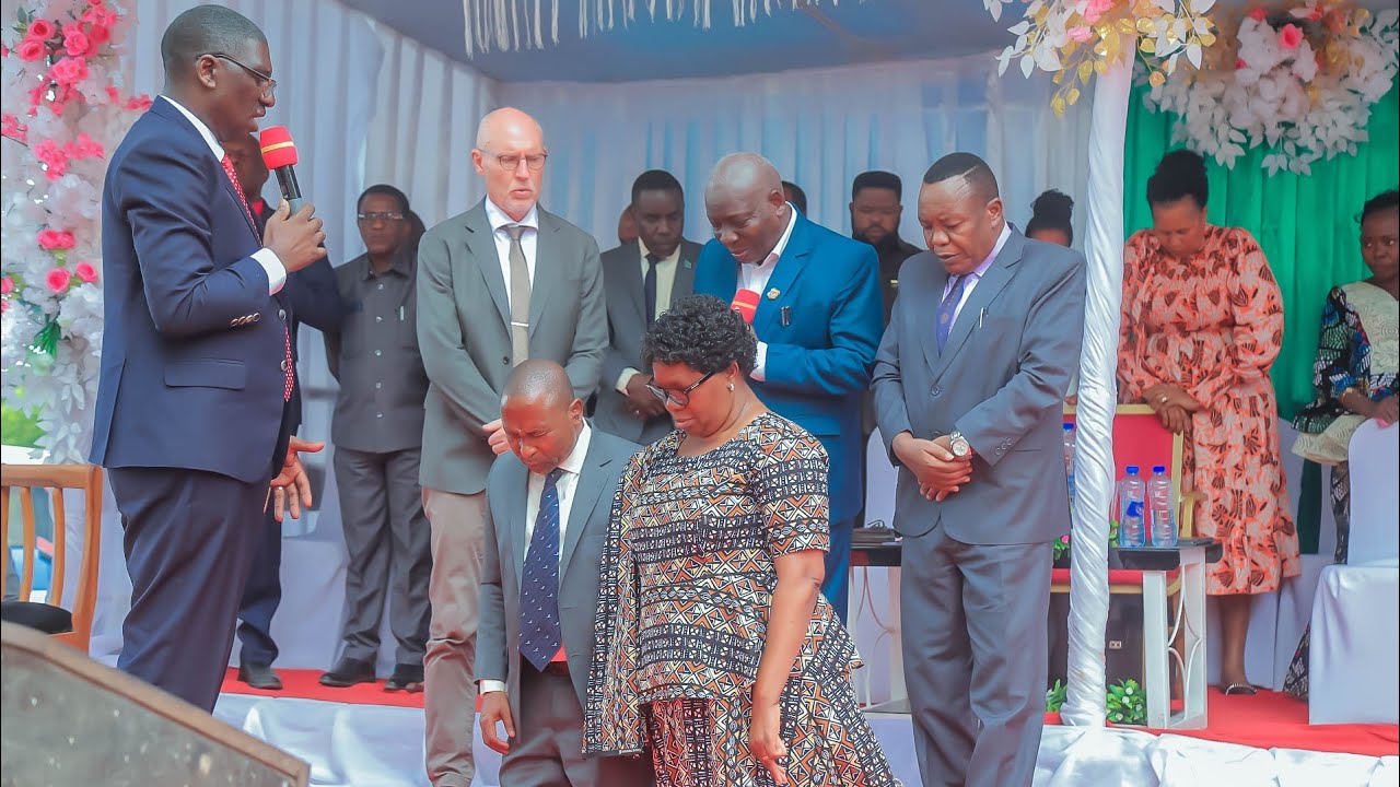 ASKOFU KIPOJO ASIMIKWA KUONGOZA FPCT JIMBO LA TANGA, ASKOFU MULENGA ...