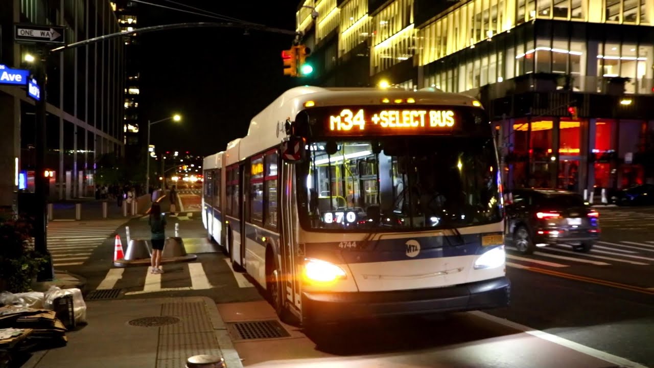 MTA New York City Bus 2012-2013 New Flyer "Xcelsior" XD60 Artic 4744 On ...