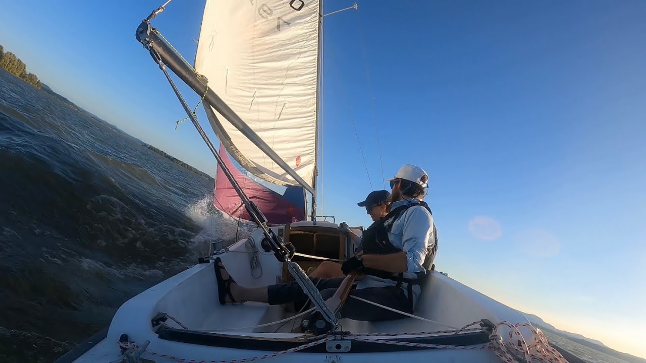 Victoria Eighteen Sailing in ~16mph+ Winds at Fern Ridge, OR - YouTube
