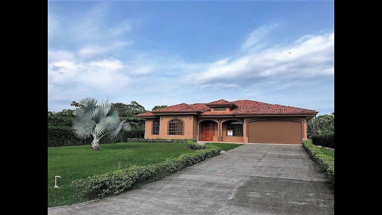Casa del Rey, Costa Rica, street approach from South on HWY 34 (coming ...
