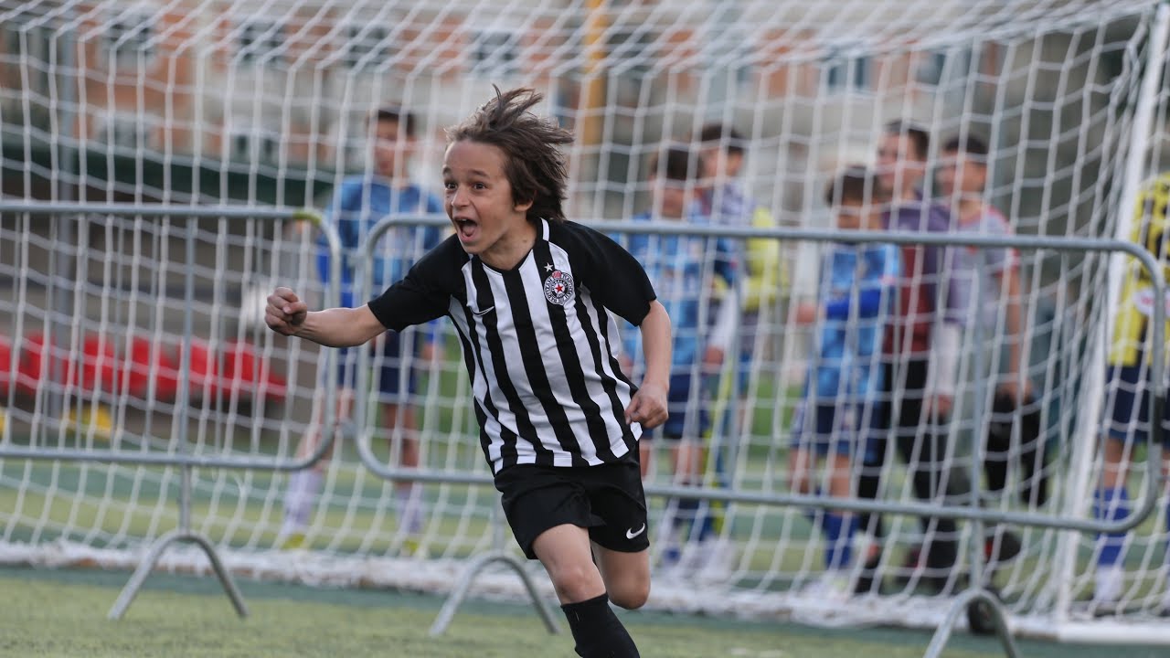 Luka Nikolic 2014 FK Partizan (8 years) - YouTube