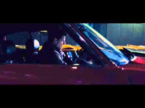 Jack Reacher - Car Chase Scene - YouTube