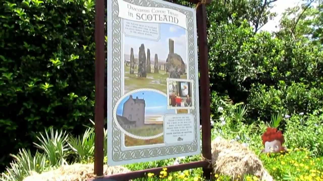 Pixar Brave Epcot Display, Including Princess Merida, Triplets ...