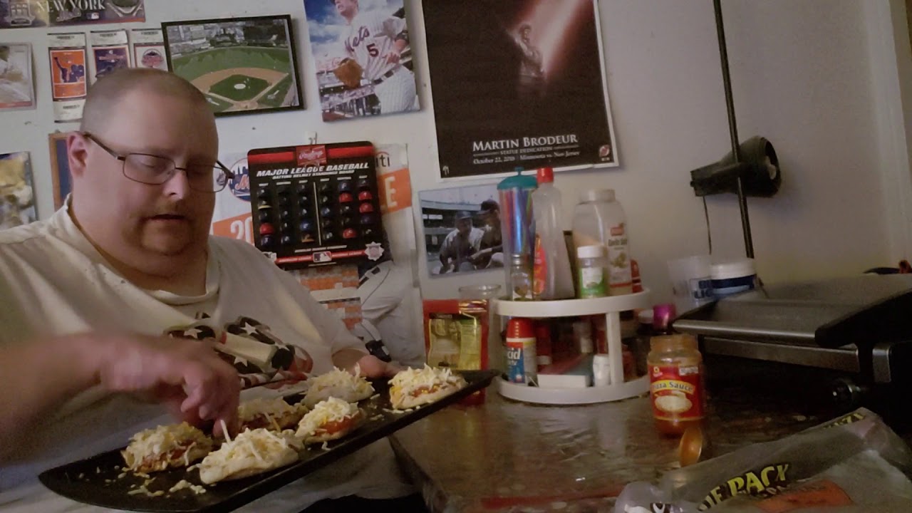 Tank Cooks English Muffin Pizza - YouTube