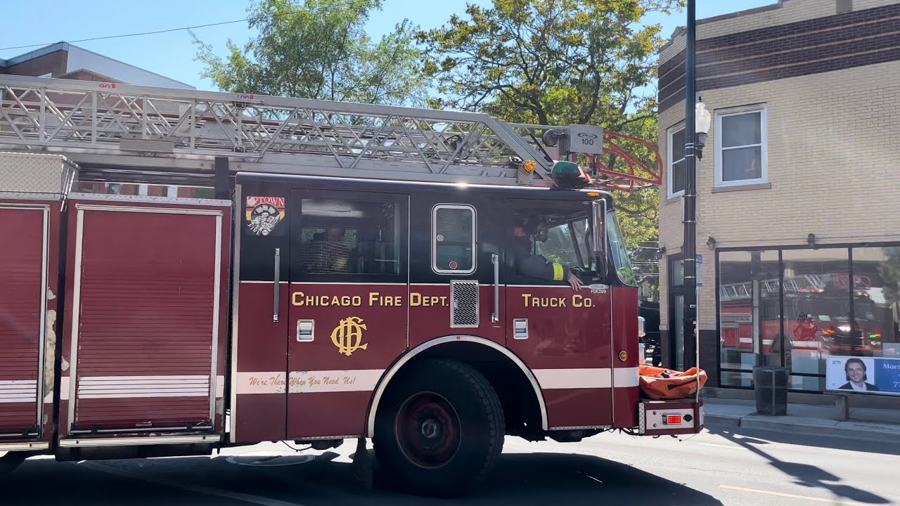 Chicago fire department truck 28 *spare* responding - YouTube