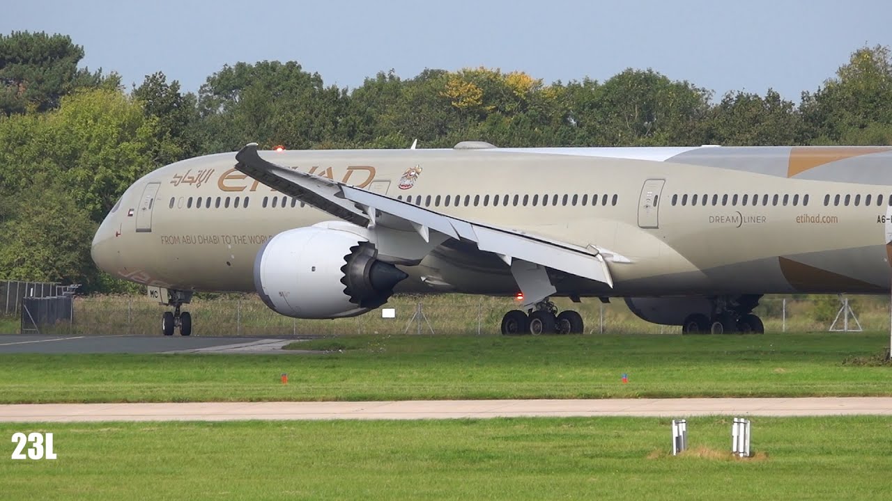 EY21 Etihad Airways A6-BMC Dreamliner Boeing 787-10 Abu Dhabi AUH To ...