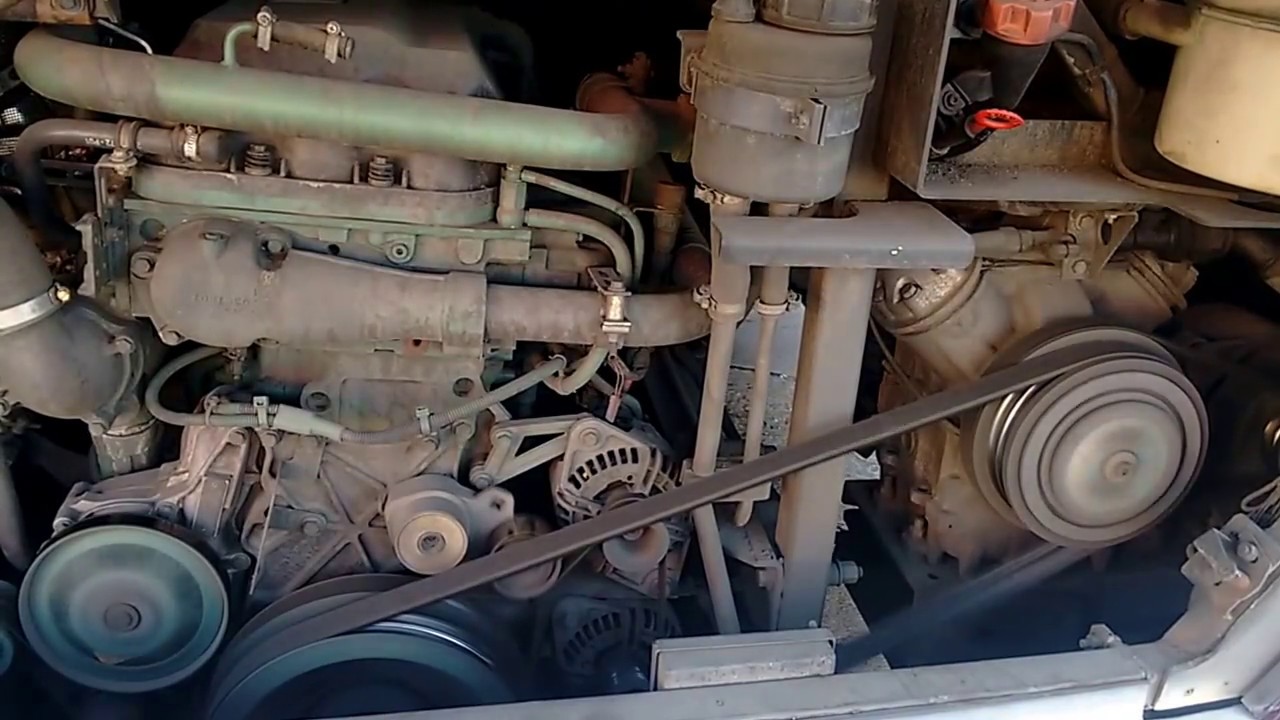 Engine Sound - Volvo B9R - YouTube