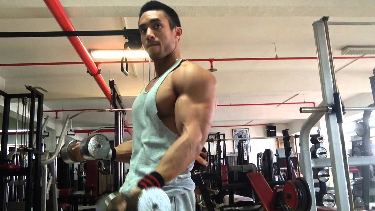 BICEPS CURL PRACTICE DUMBELL BY BERTRAND LIM - YouTube