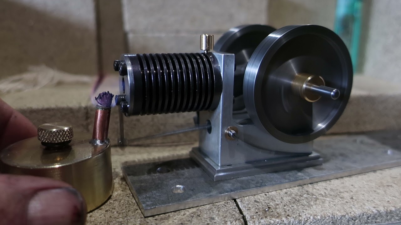 Senft's 'Poppin' Engine - YouTube