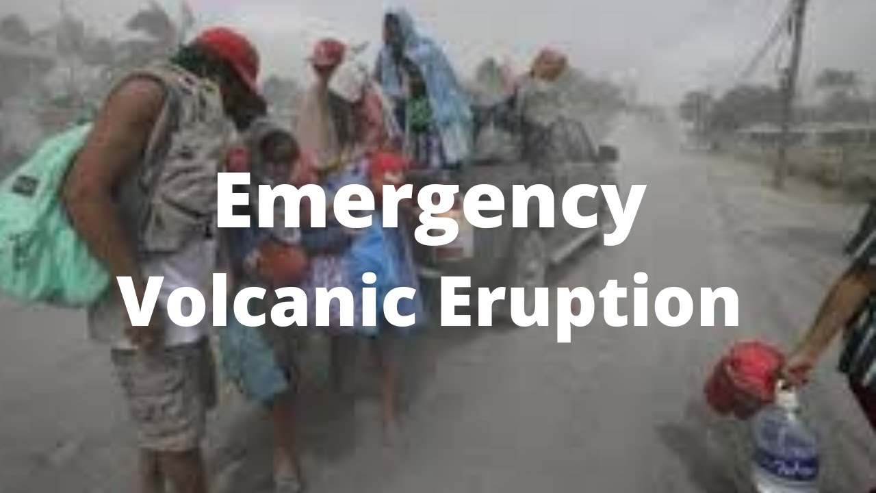 Thousands People Fleeing from Volcanic eruption of La Soufriere Volcano ...