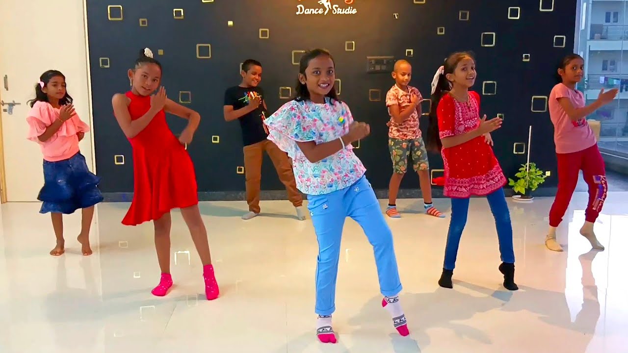 Love you Zindagi | Dance Cover | Shivapriya Dance Studio - YouTube