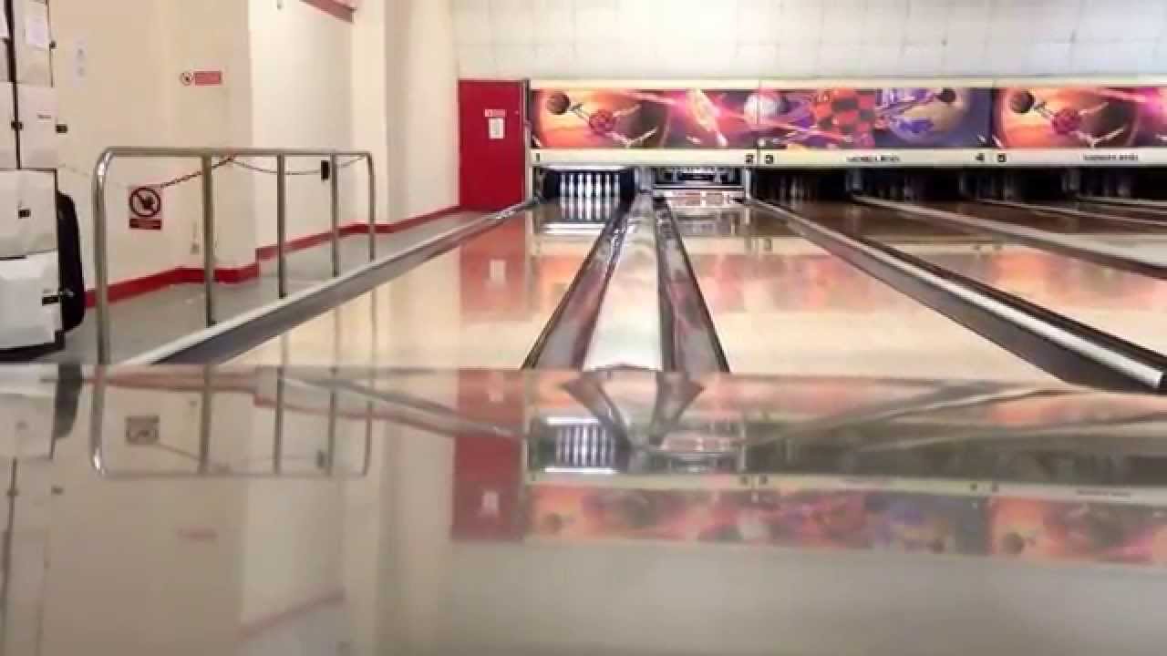 Bowling with the new Storm Optimus at the Rhondda Bowl. - YouTube