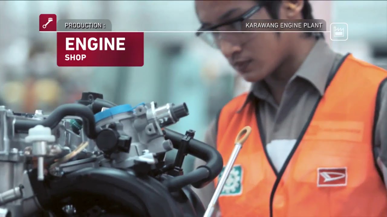 Proses Pembuatan Mobil Daihatsu Production - YouTube