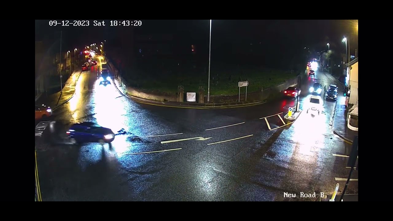 Car crash CCTV footage - YouTube
