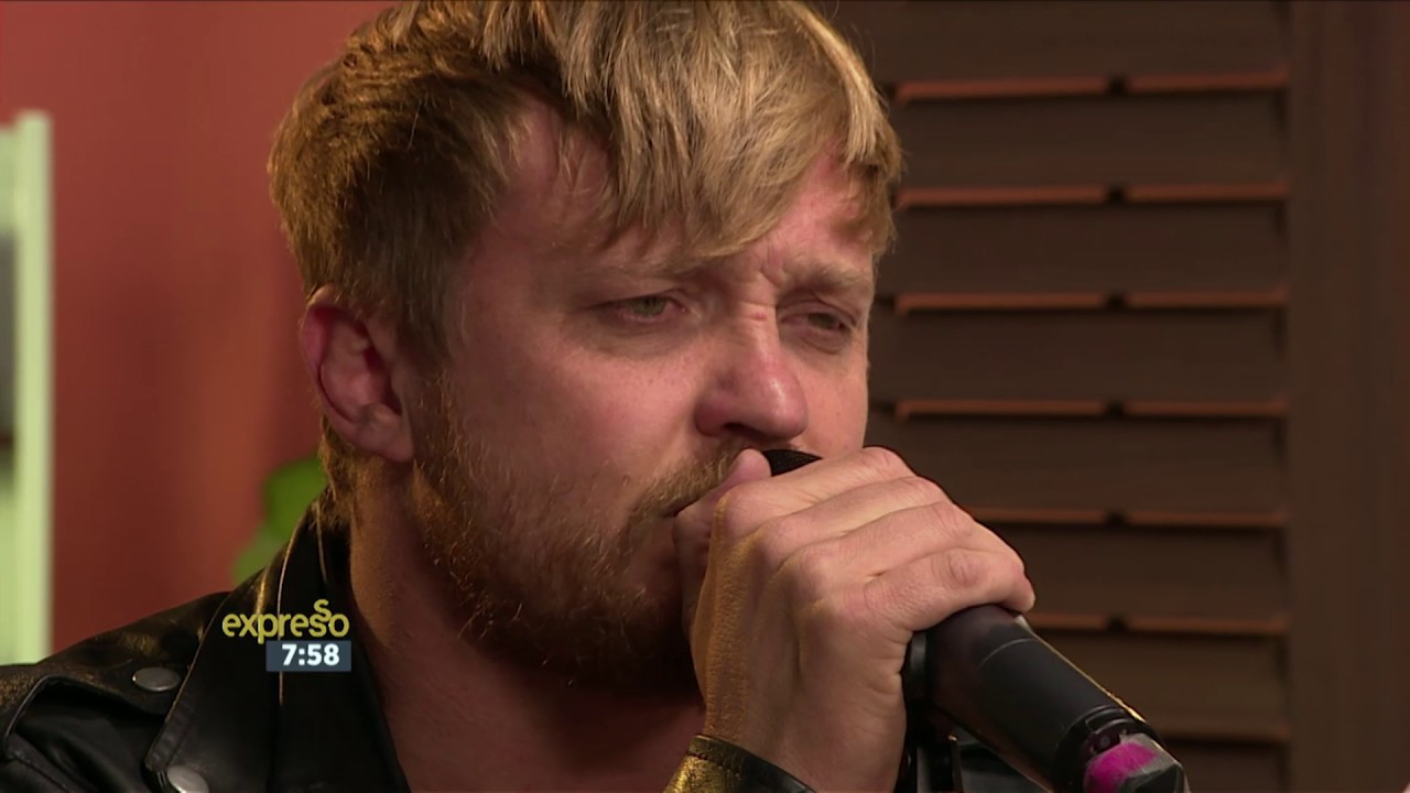 Polisiekar Perform "Paranoia" - YouTube