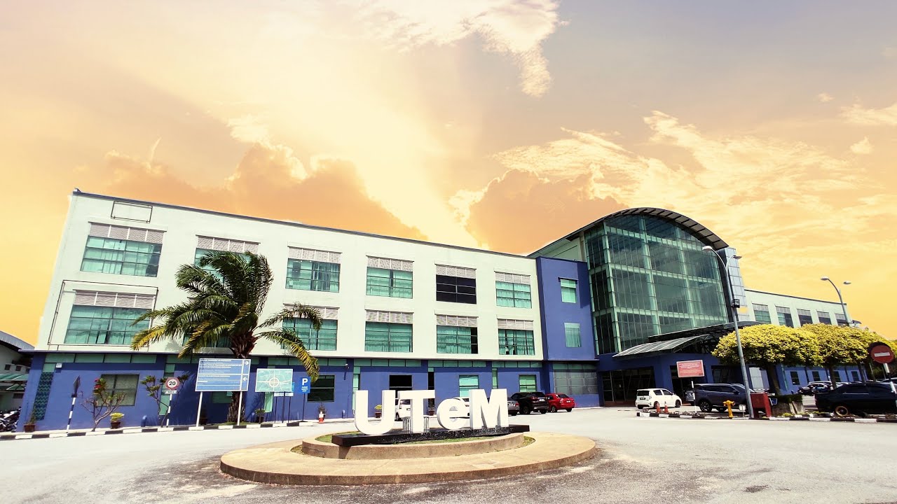 FTKEE UTeM : Laluan-laluan ke Bilik Kuliah dan Makmal di FTKEE - YouTube