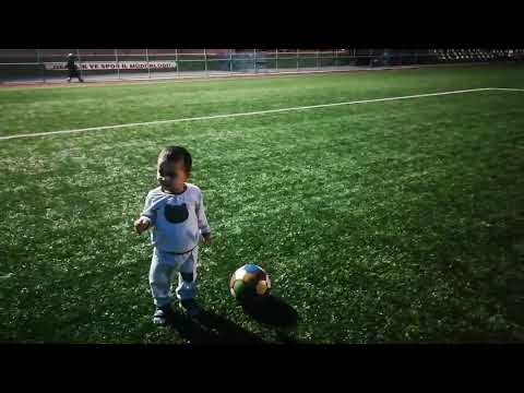 Mirsamir ayaz ve alirıza sahada oynuyoruz